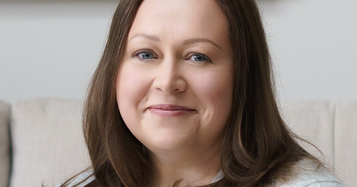 Helen Jones :: Greene & Heaton